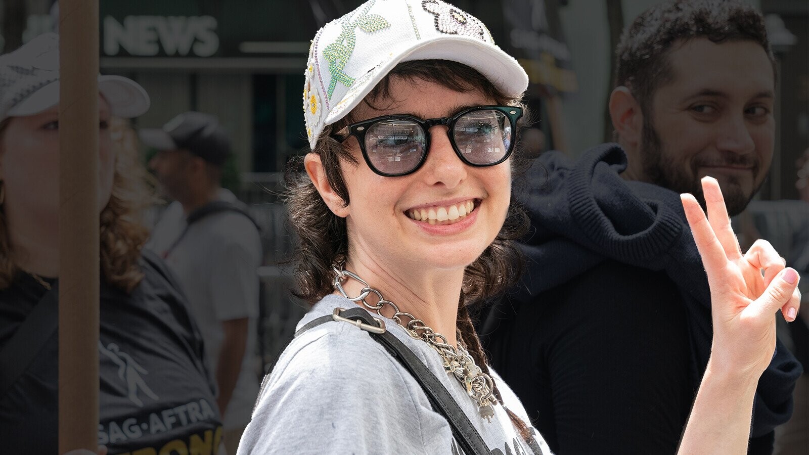 Sarah Sherman’s Ex-Therapist Sent Her ‘Crazy Conspiracy Theory ...