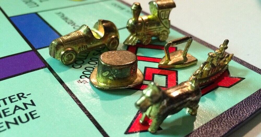 Thousands of WWII POWs Escaped Thanks to ... Monopoly? | Cracked.com