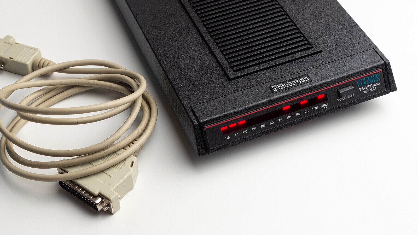 5 Ear-Splitting Sounds of the Past Gen Z Will Never Have to Endure ...