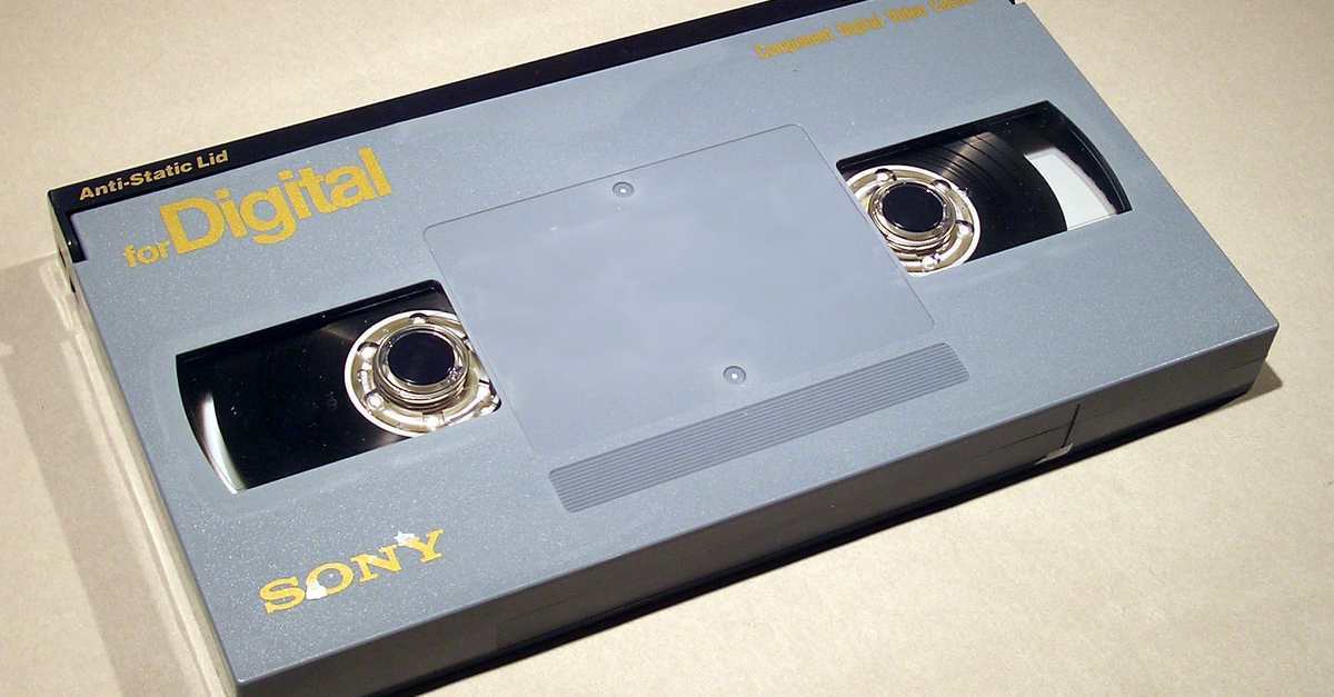 6 Important Things That Are Done With Insanely Outdated Tech | Cracked.com