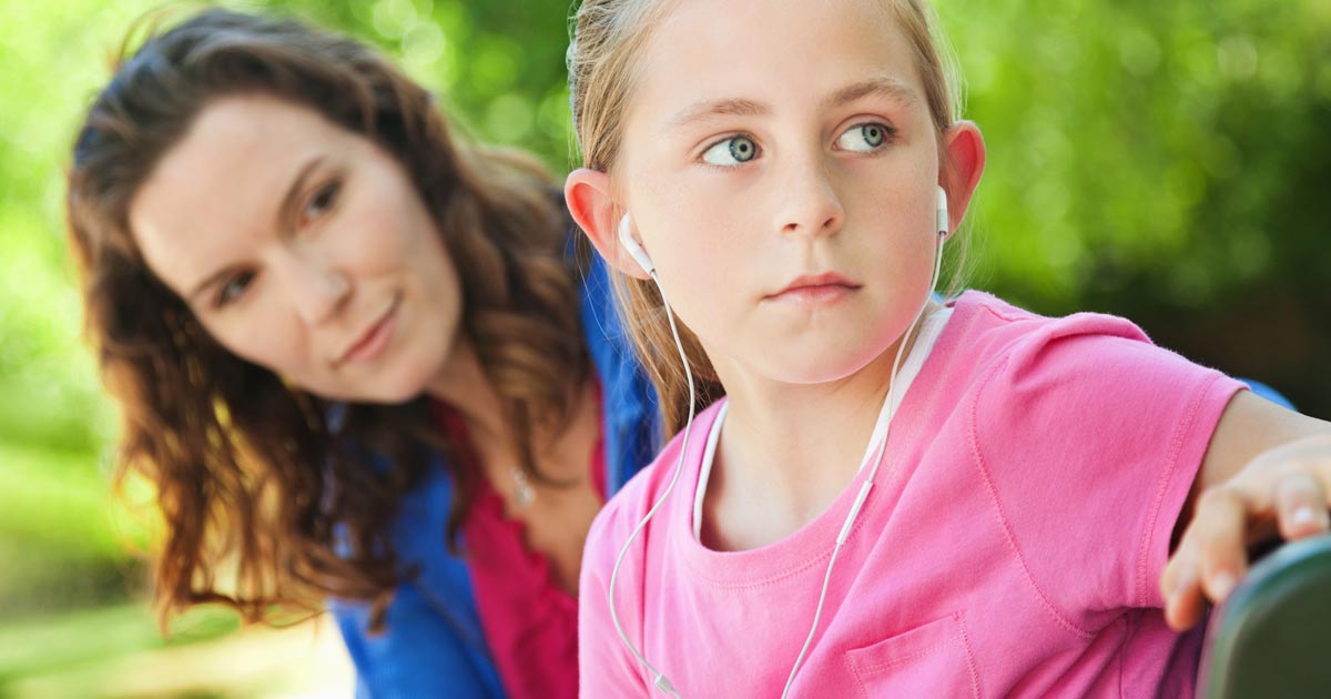 5 Ways Trying To Be A 'Cool' Parent Always Ends In Disaster | Cracked.com