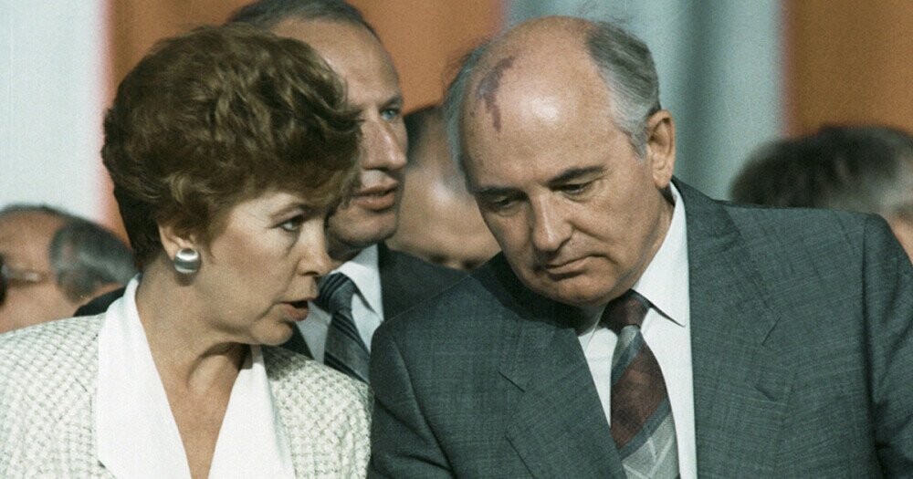 Gorbachev Released An Album Of Ballads In 2009 | Cracked.com