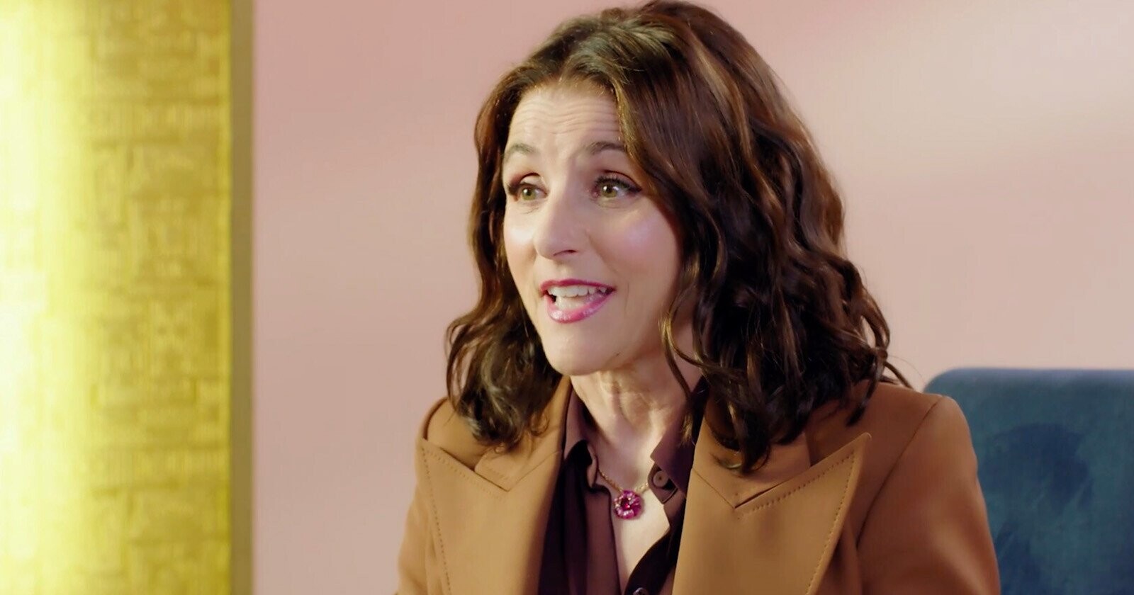 Julia Louis-Dreyfus Says Antonin Scalia and Elena Kagan Had Weekly ...