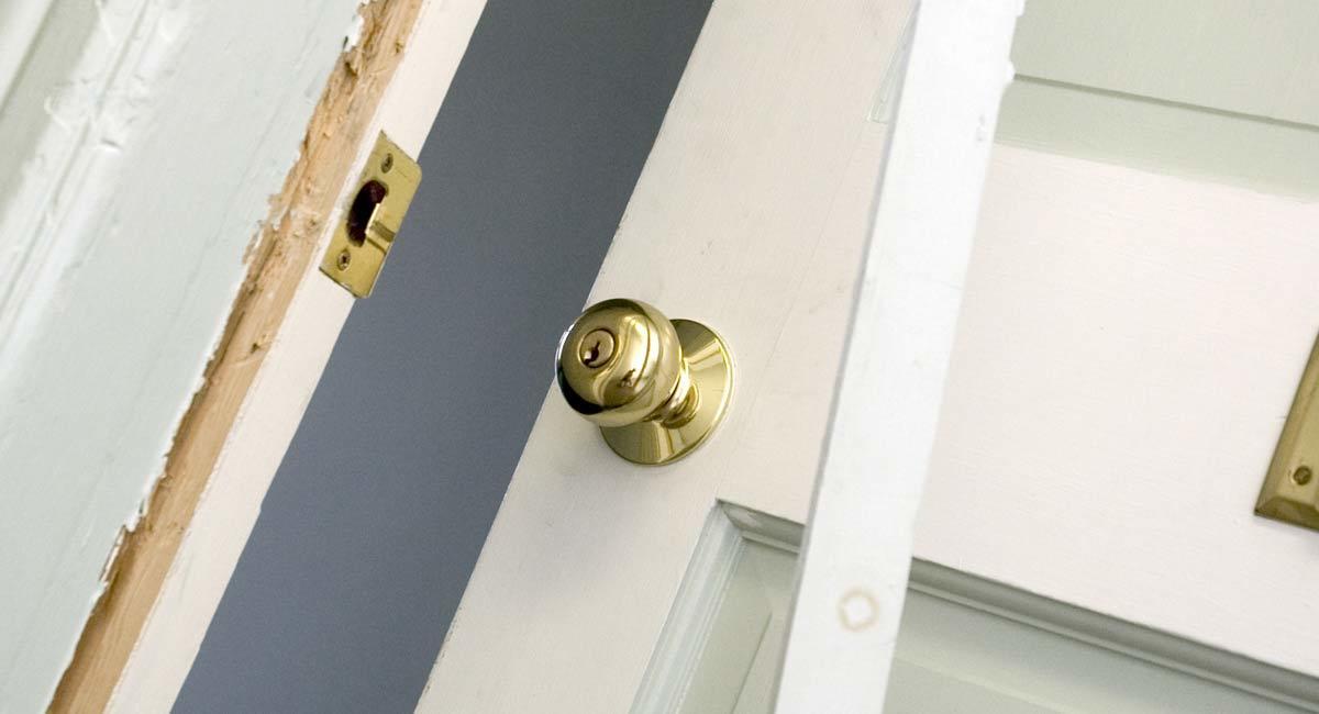 5 Important Things That Are Scarily Easy To Break Into | Cracked.com