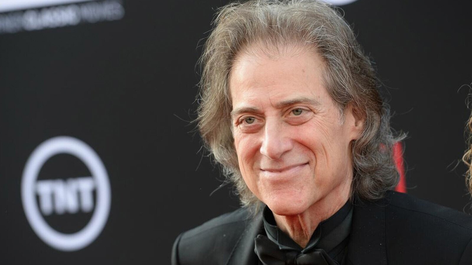 ‘Curb Your Enthusiasm’ Star and Beloved Stand-Up Richard Lewis Dies at ...