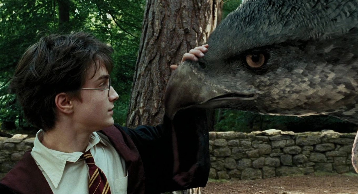 5 Iconic Fantasy Characters Whose Bodies Wouldn't Work | Cracked.com