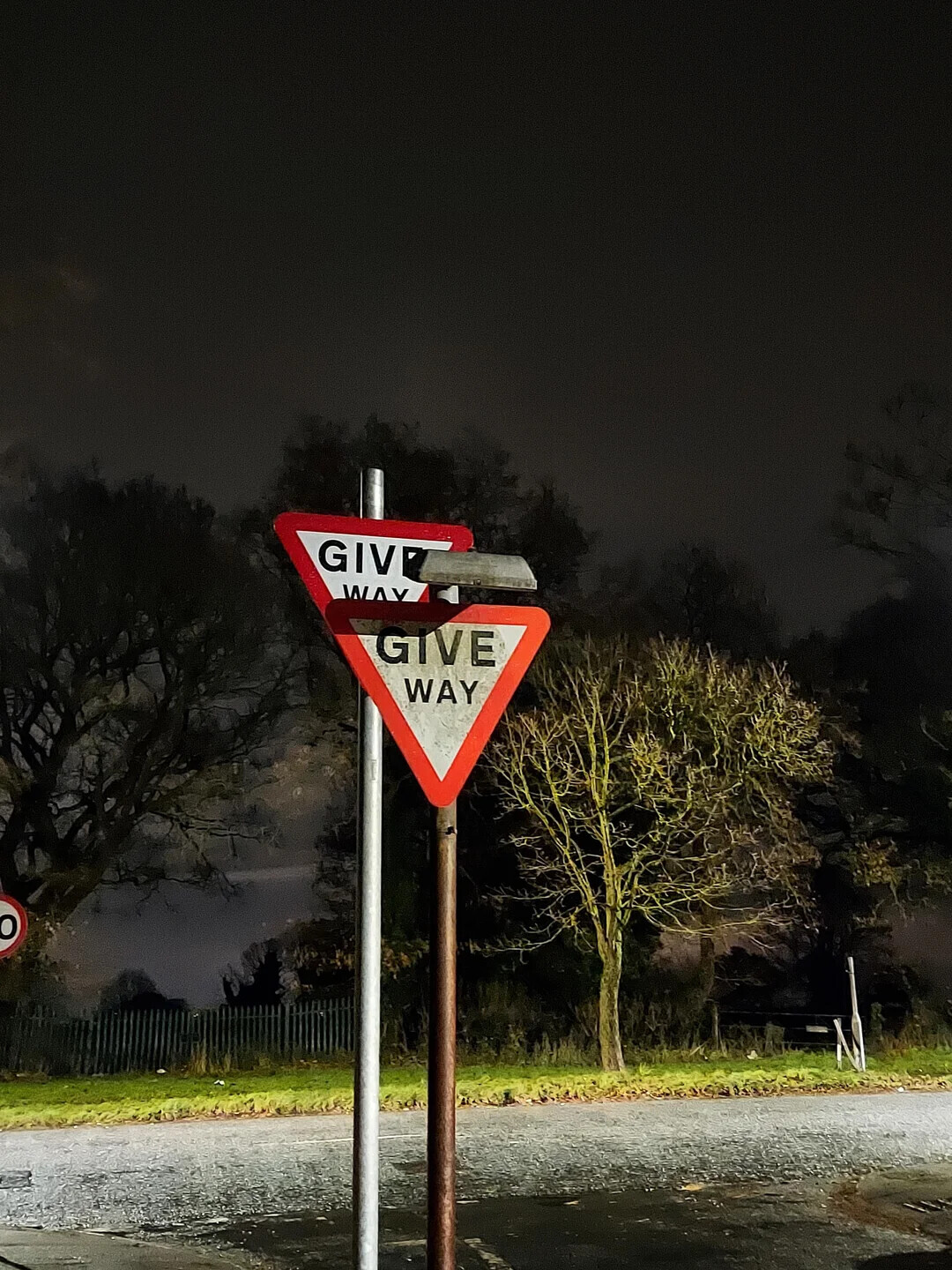 20 Road Signs That Exist Just to Confuse You | Cracked.com