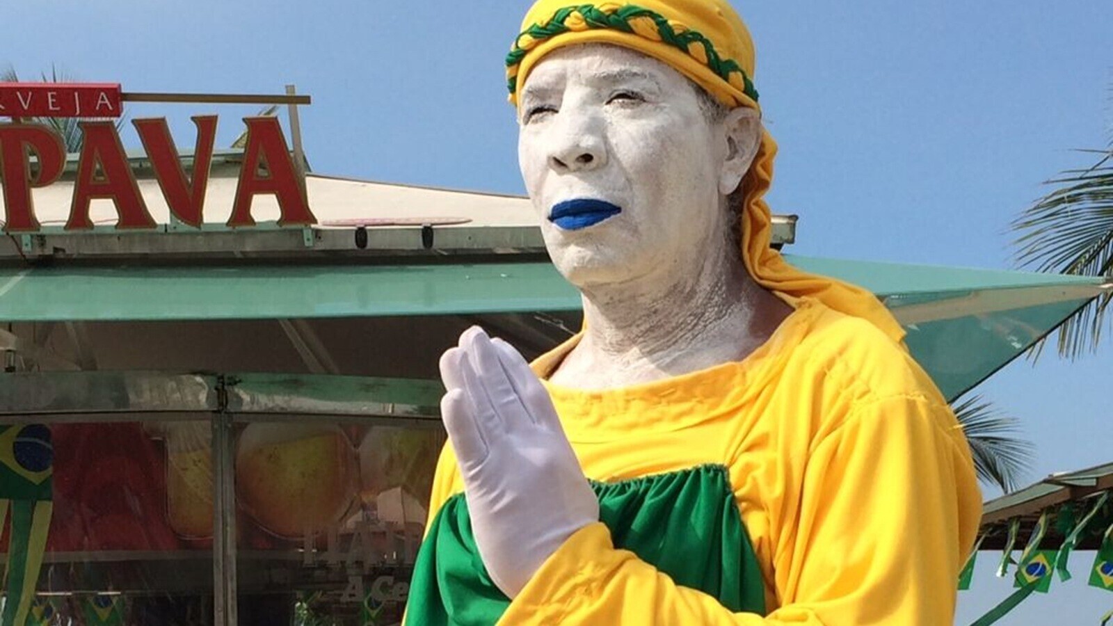 18 Soccer Fans Being Chaotic to the Max Before the World Cup | Cracked.com