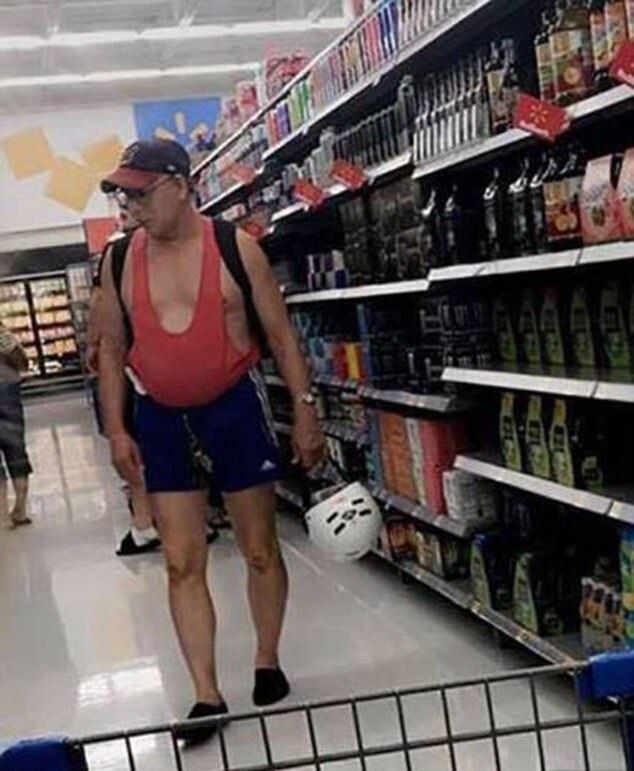 People of Walmart Thriving in Their Habitat | Cracked.com