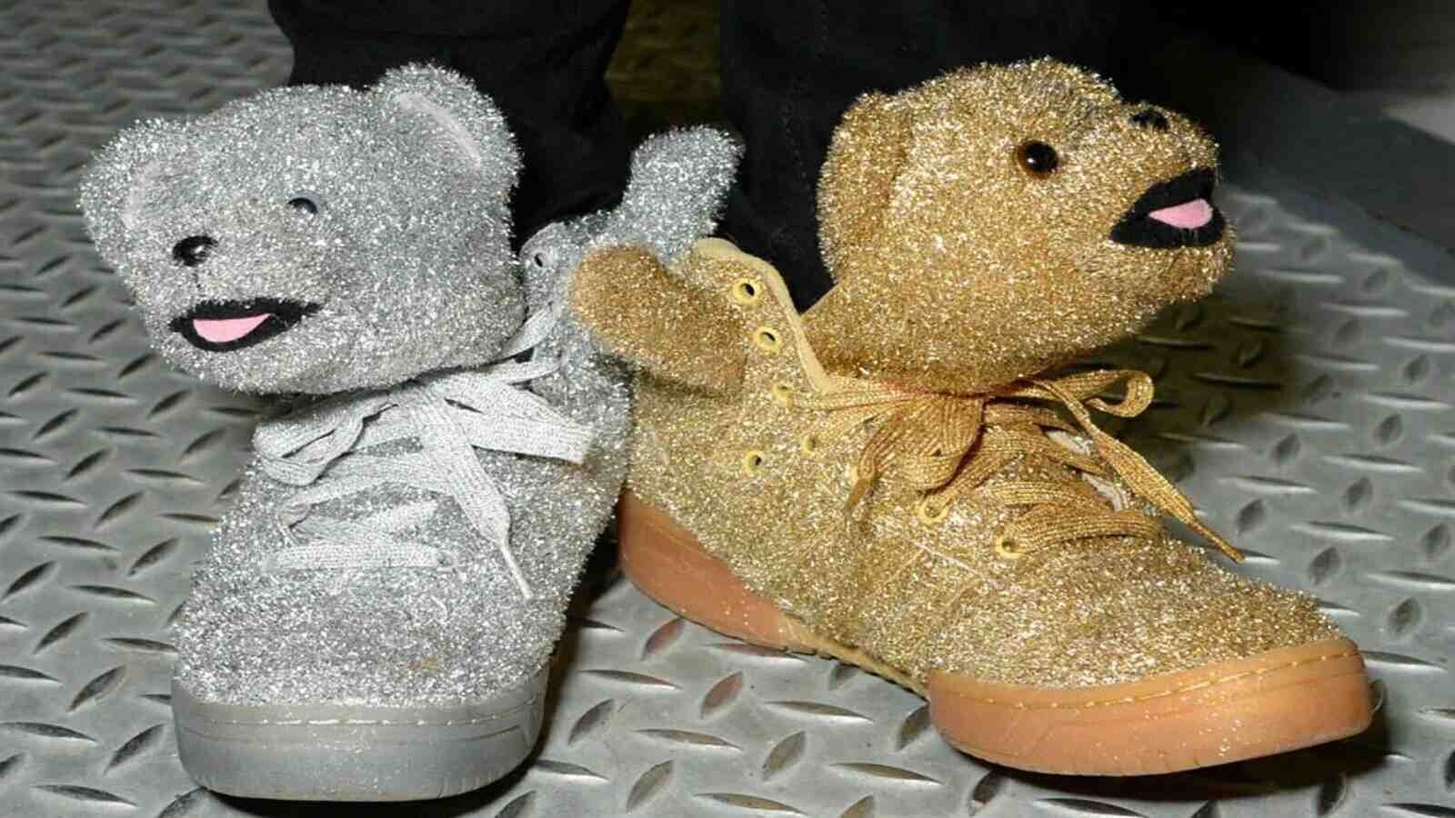10 Shoes You're Probably Not Cool if You Wear | Cracked.com