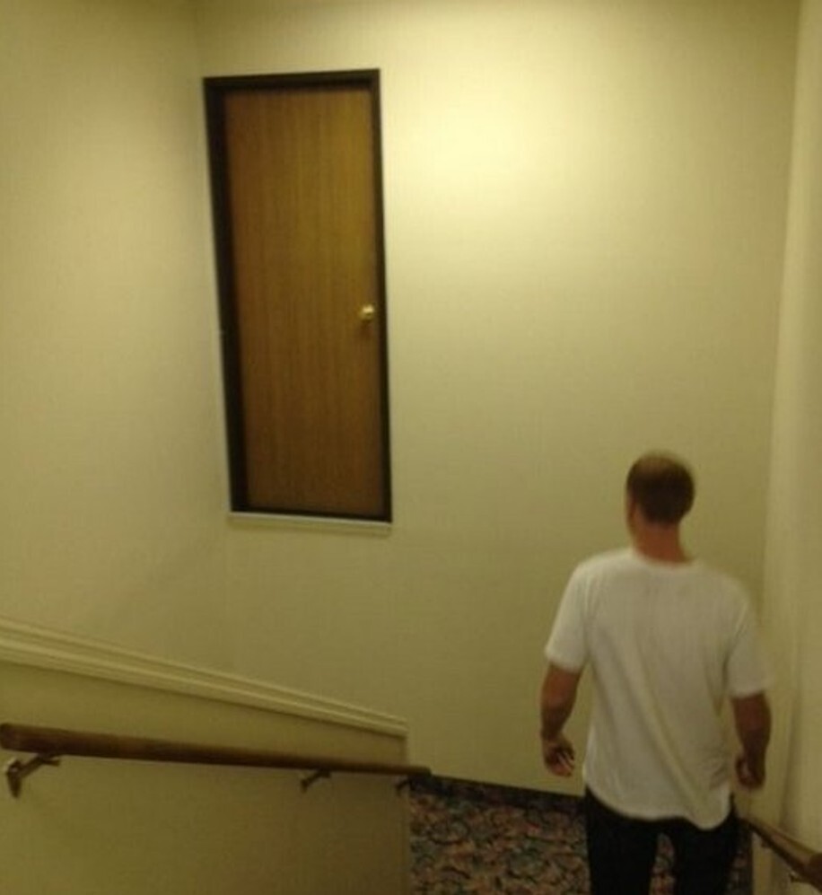 21 Photos Where Incompetence Really Wasn't Messing Around | Cracked.com