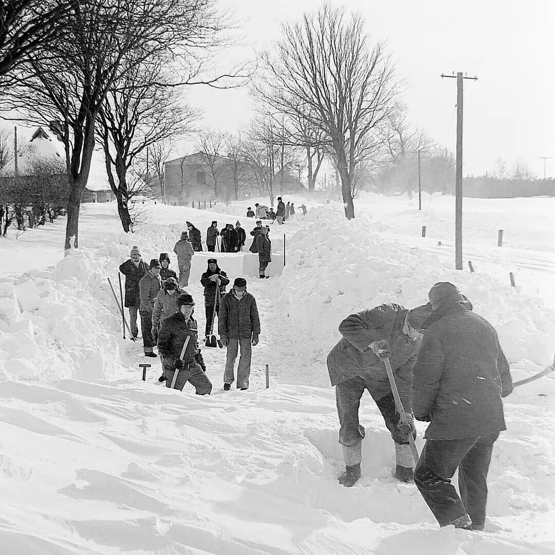 Photos Showing Some Very '70s Snowstorms | Cracked.com