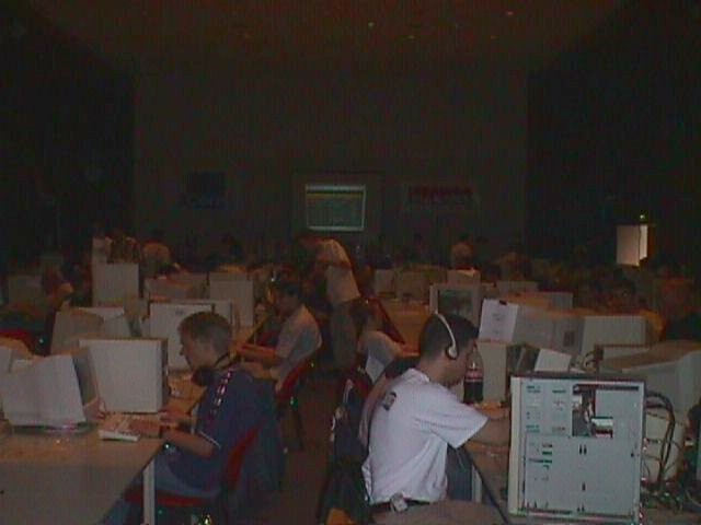 Plugged-In Photos from the Peak of LAN Parties | Cracked.com