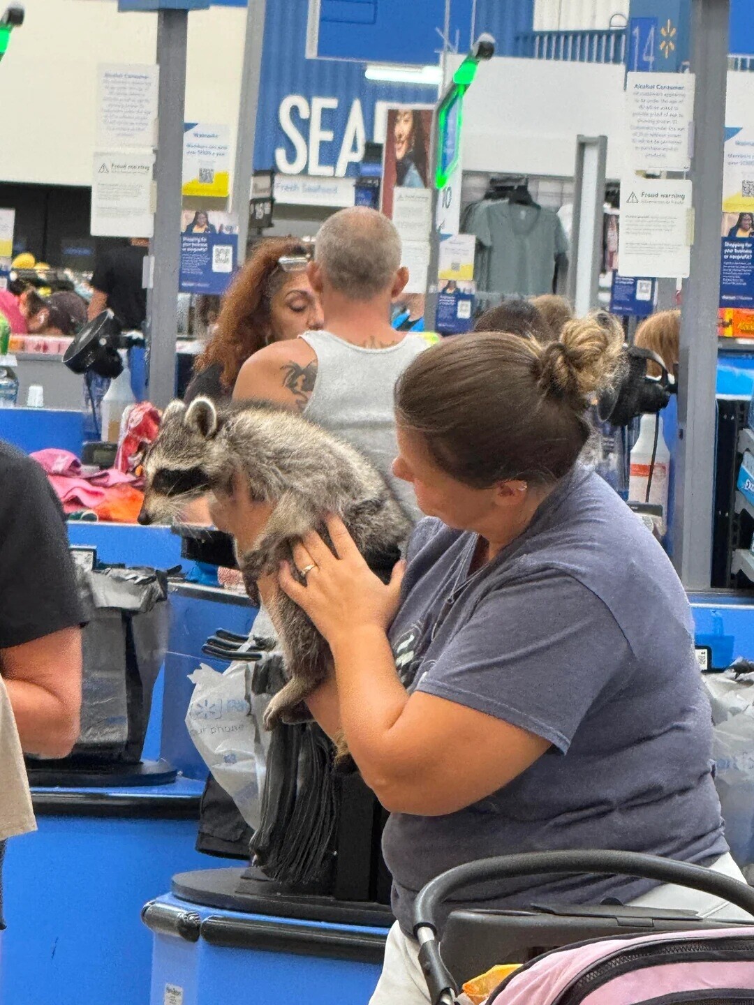 17 People of Walmart Reminding Us That America Really is Free | Cracked.com