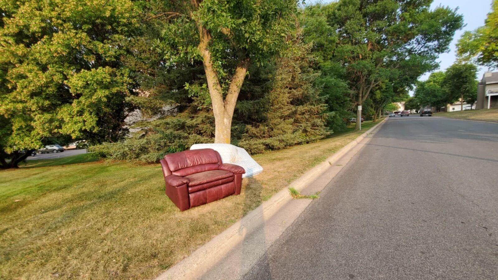 Photos of People Going Through Life on the Trashy Side | Cracked.com