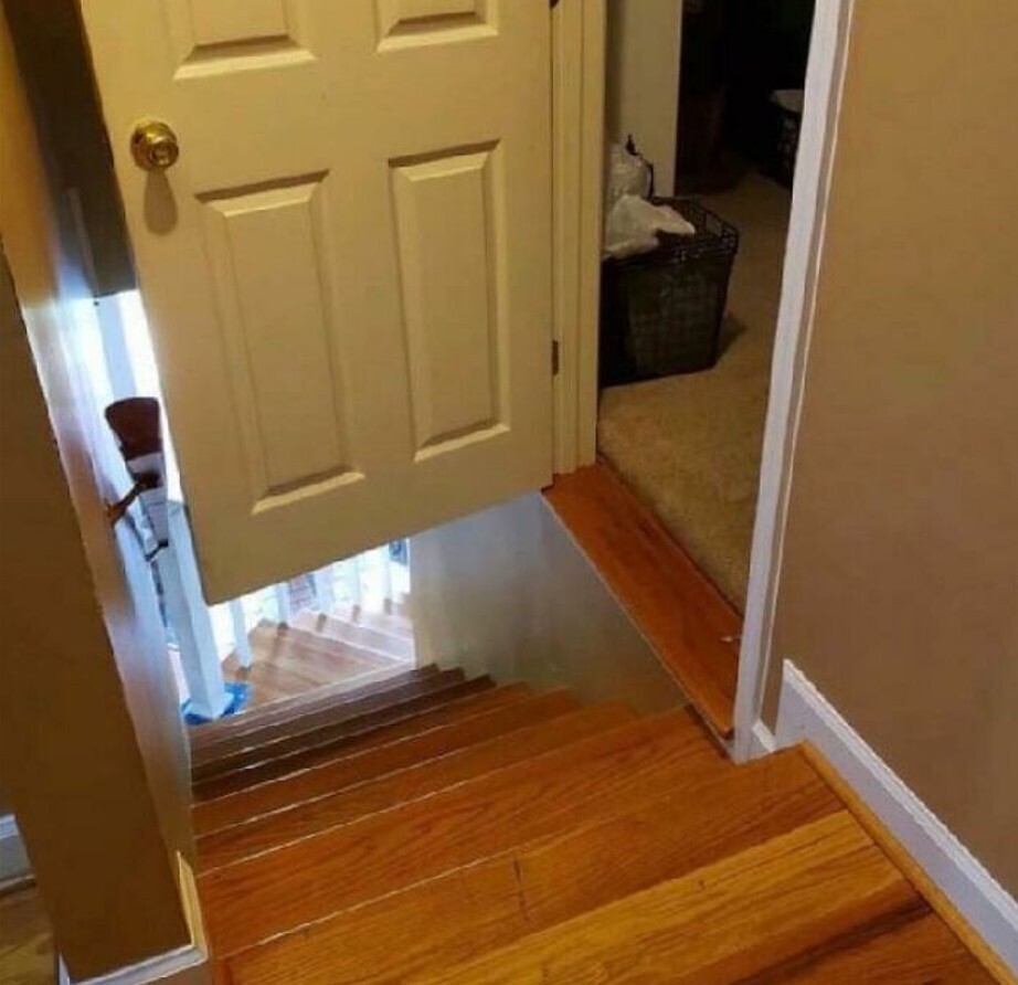 Photos Where Common Sense Must Have Gotten Lost | Cracked.com
