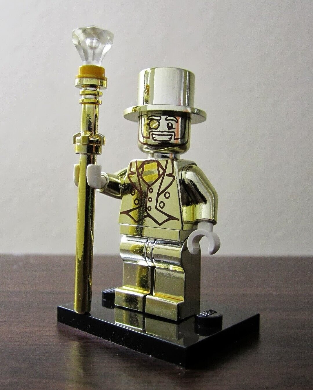 10 LEGO Minifigures That Became Ridiculously Valuable for Completely ...