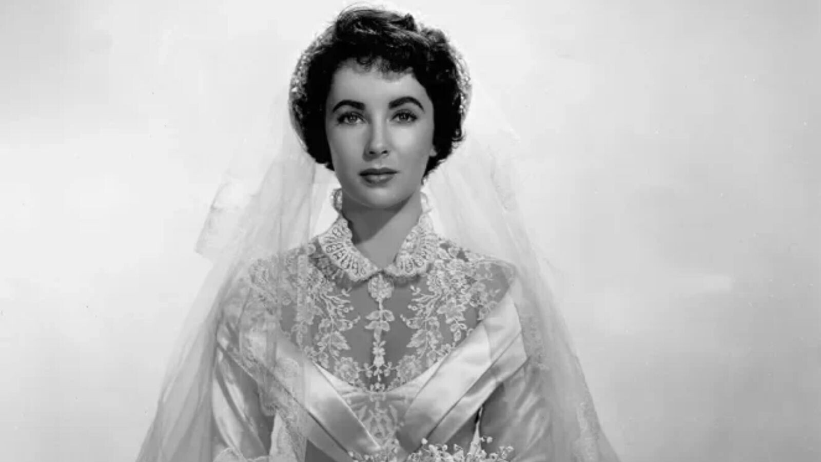 Photos Remembering Elizabeth Taylor’s Life & Legacy | Cracked.com