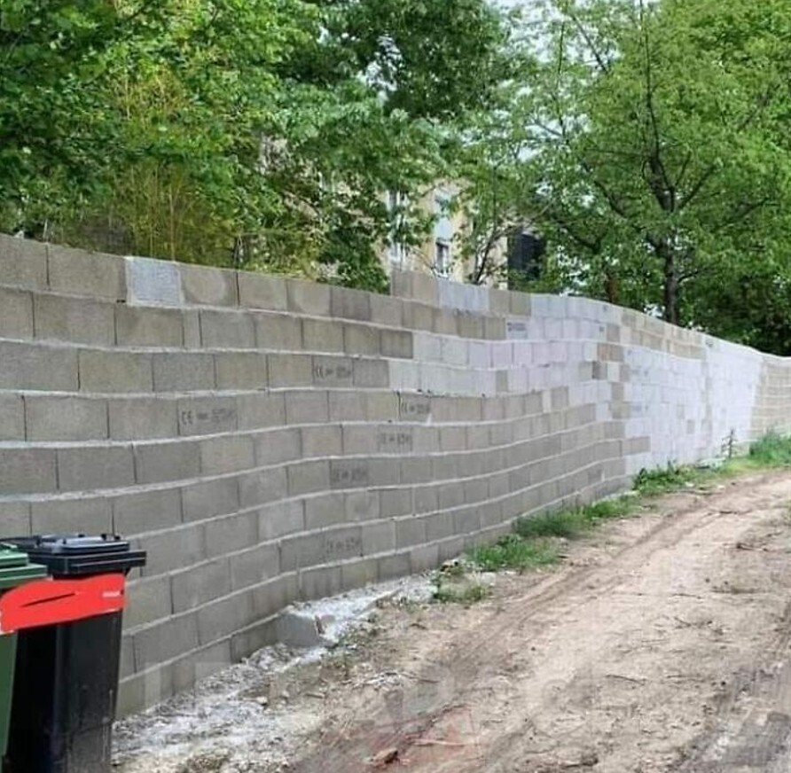 Photos Where 'Ineptitude' Sticks Out Like a Sore Thumb | Cracked.com