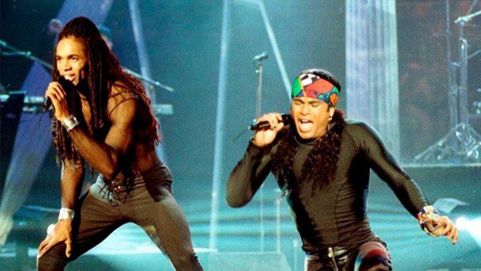 Disgraceful Lip Syncing Artists for the Hall of Shame | Cracked.com