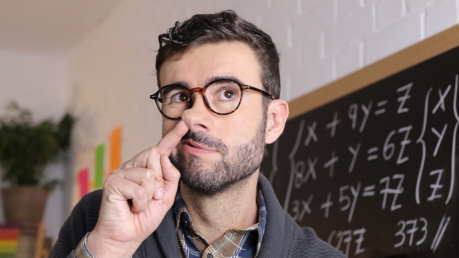 30 Funny, Awkward or Unbelievable Things Professors Did in Class ...