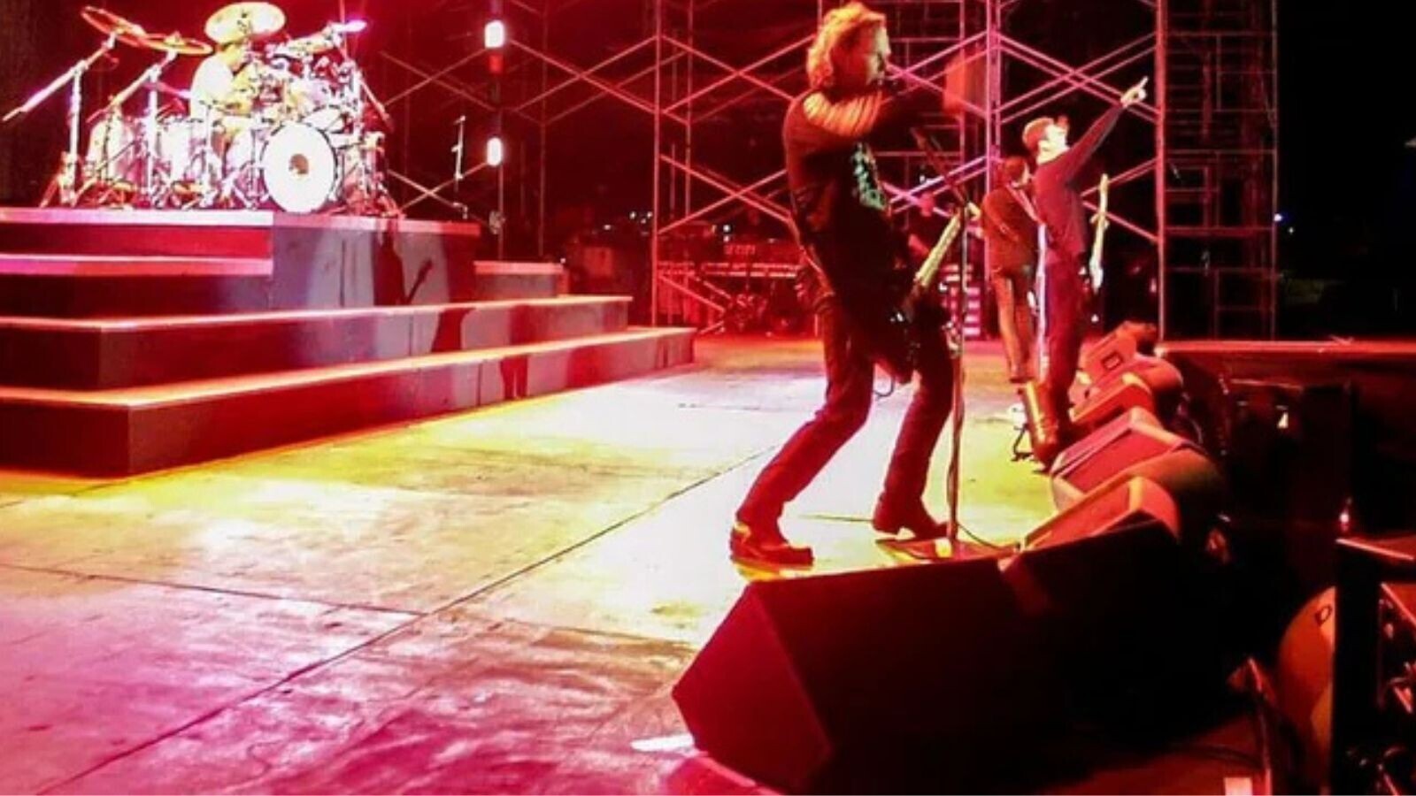 Classic Concert Photos from the '90s and 2000s | Cracked.com