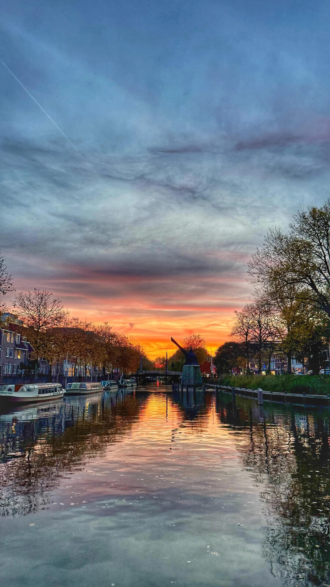 Uncommon Shots From Everyday Life That Look Normal | Cracked.com