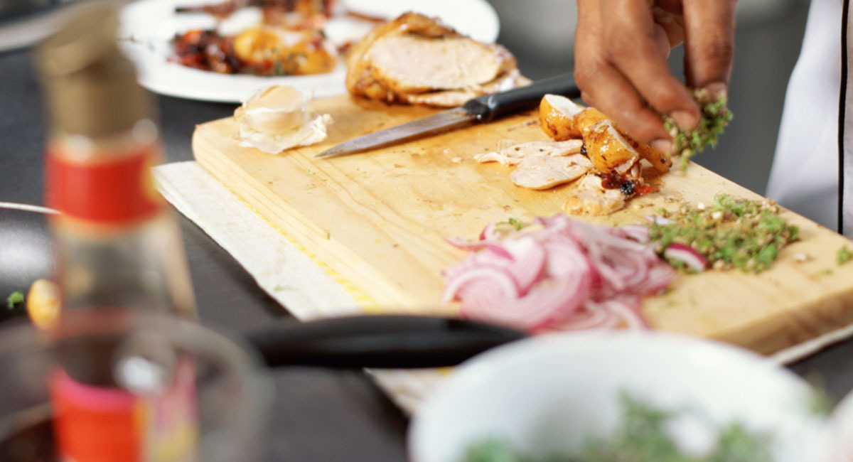 5 Disgusting Truths About Every Restaurant (From a Chef) | Cracked.com